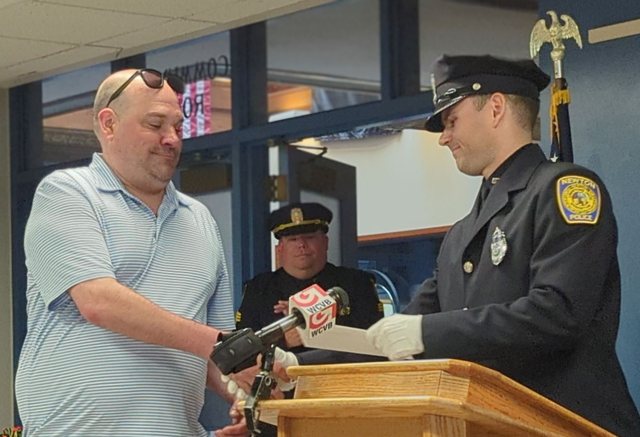 Newton Police Memorial Association awards 2024 scholarships - Newton Beacon
